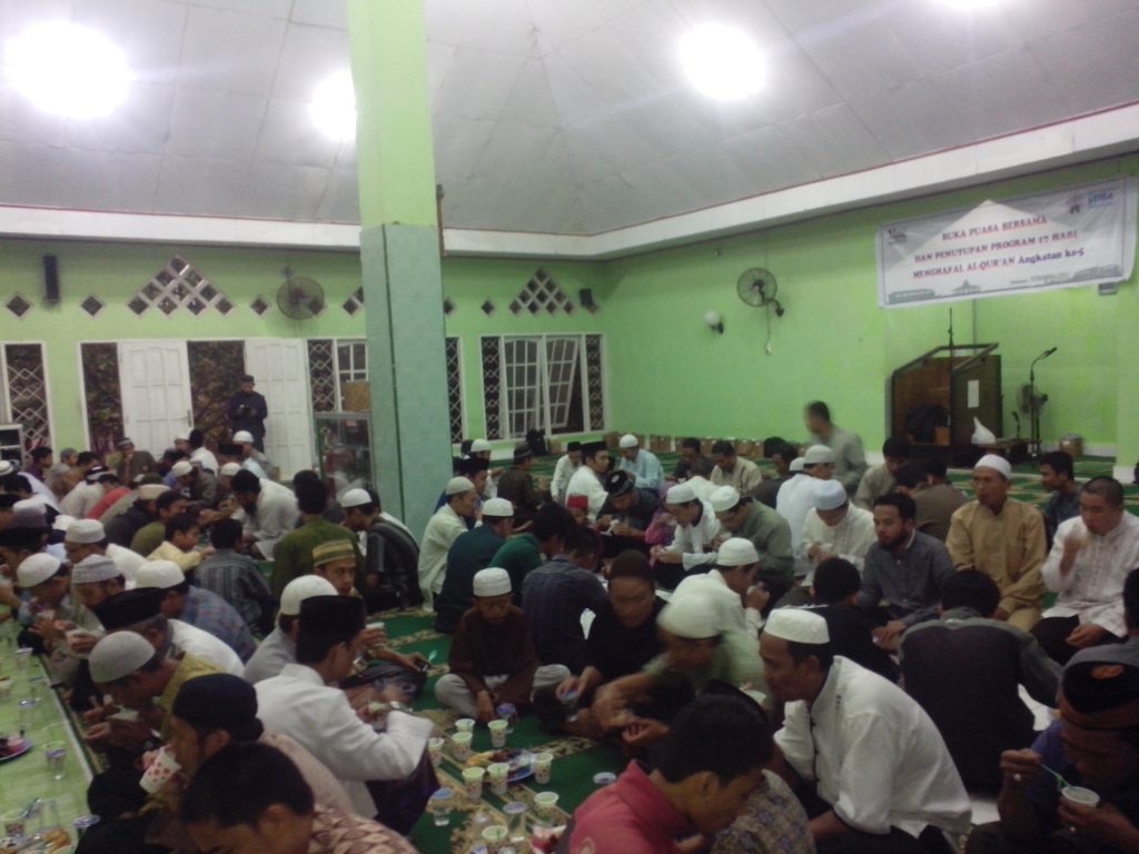 Stiba Makassar Gelar Buka Bersama Tokoh Masyarakat Stiba Makassar