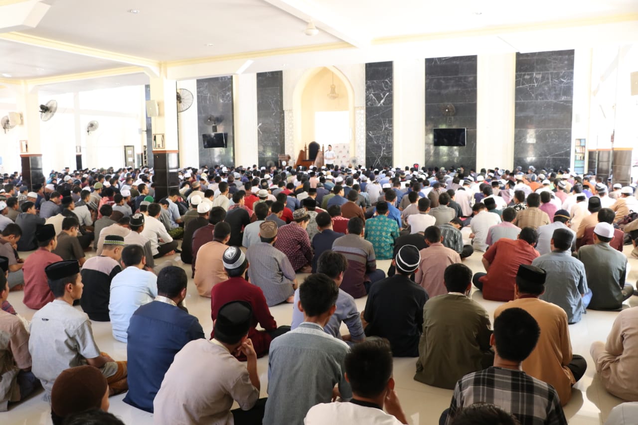 Ustaz Zaitun Rasmin Tinjau Proses Belajar Mengajar di STIBA Makassar ...